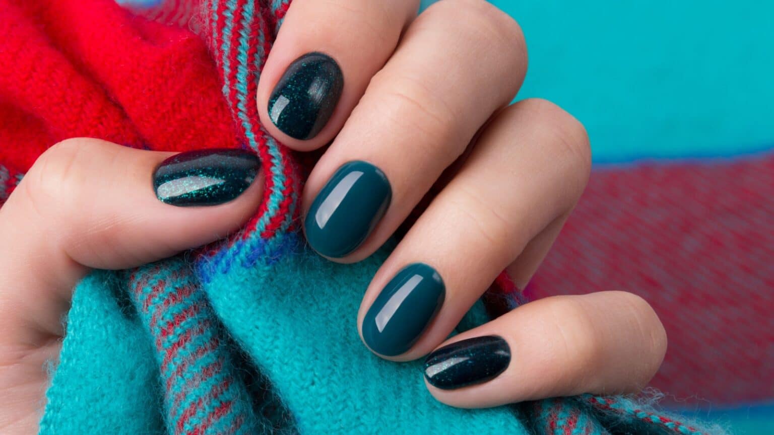Dark Winter Nails: Bold, Beautiful, and Ready for Cold Weather