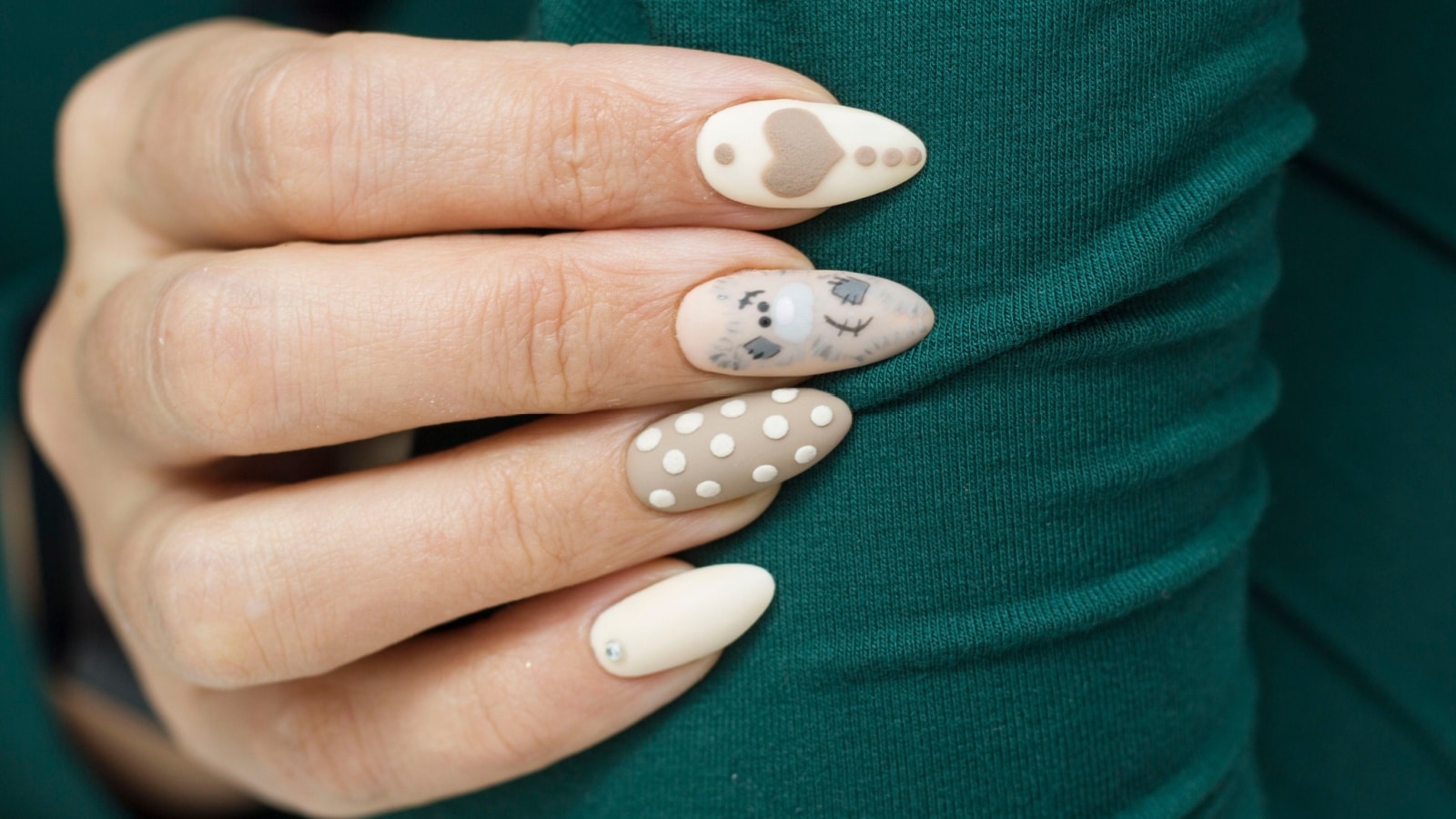 Matte Fall Nails – Your Ultimate Guide to Chic Autumn Looks