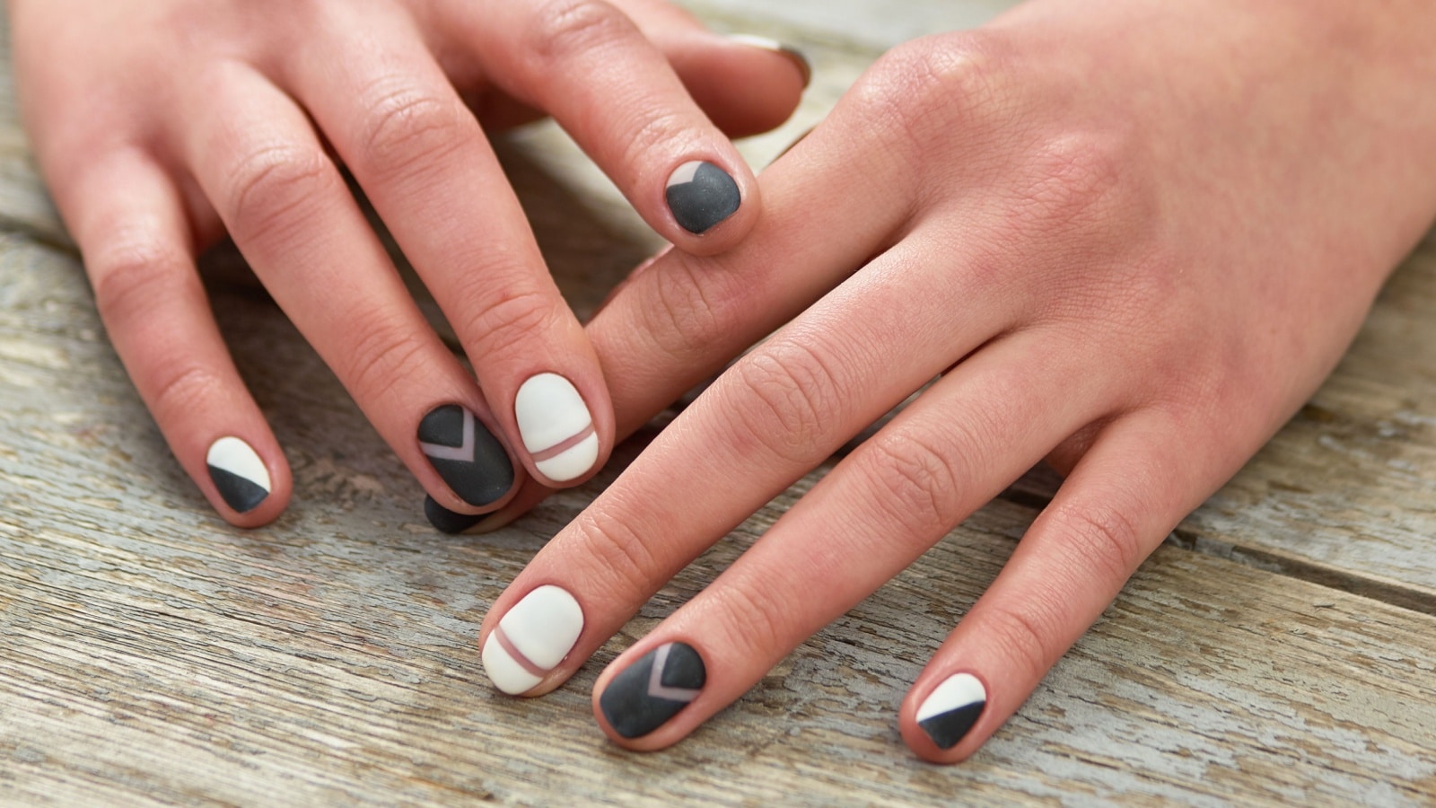 Matte Fall Nails – Your Ultimate Guide to Chic Autumn Looks