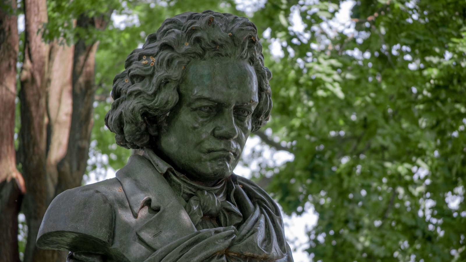 15 Historical Figures Who Were Nothing Like We Thought