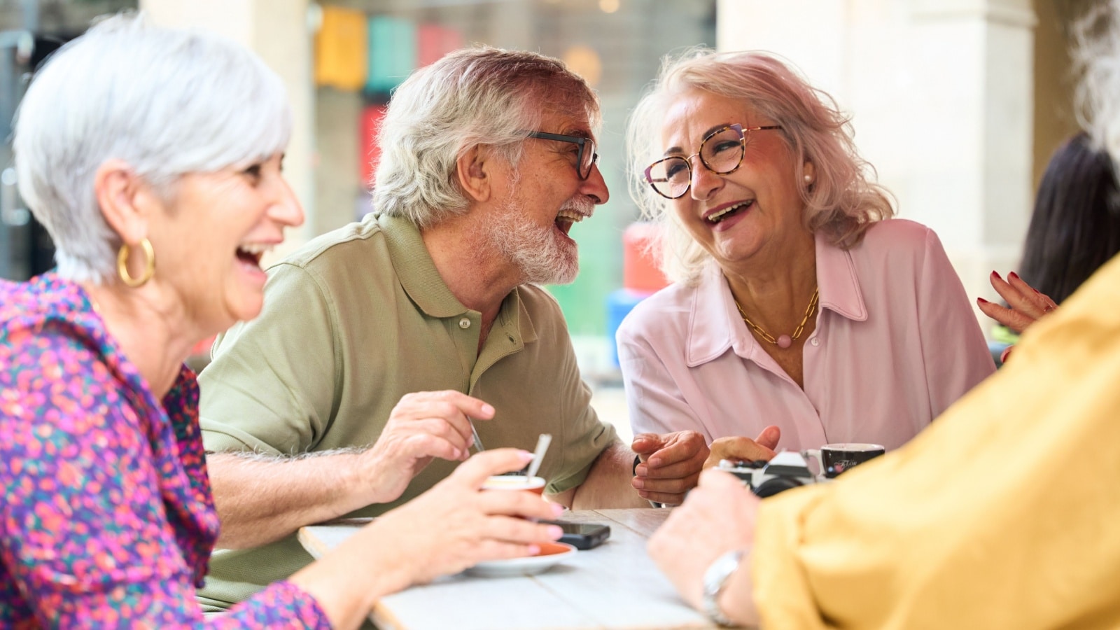 9 Ways Boomers Handle Boredom Without a Screen